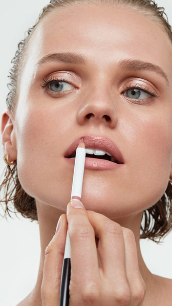 LUSTEC – Lipliner für eine präzise Lippenkontur | UND GRETEL ...